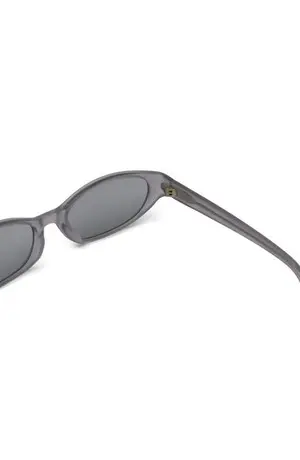 Dezi Gisele Oval Sunglasses - Denim/smoke