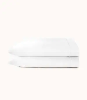 PEACOCK ALLEY Emily Pillowcases - White