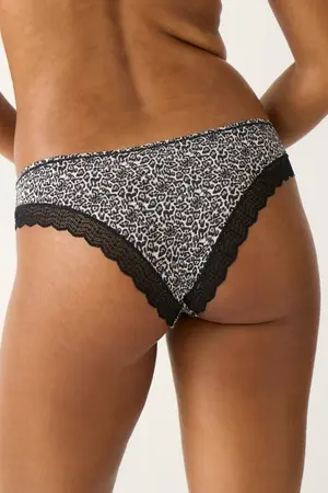 STRIPE & STARE Zig Zag Lace Brazilian Four Pack