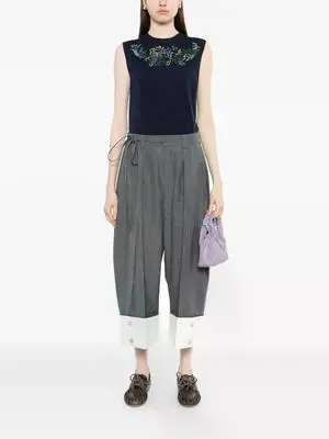 AO YES Pleated Cropped Trousers