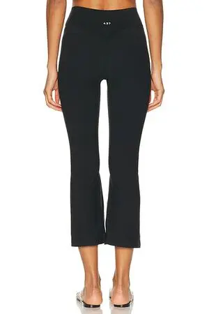 437 The Perfect Capri Pant