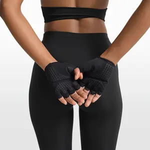 Nike Skims 2.0 Training Gloves
