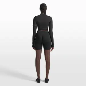 Nike Ribbed Seamless 5" Shorts