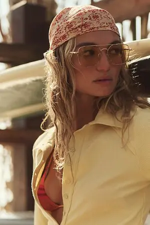 Free People Betty Aviator Sunglasses - Sunshine