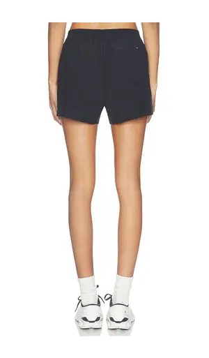 On Train Short - Black