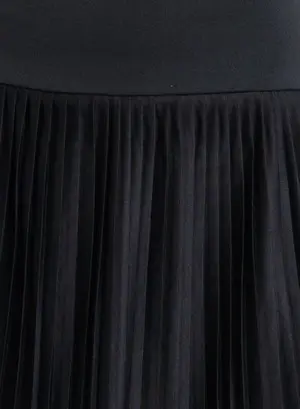 Lucky In Love Tempo Pleated Skirt