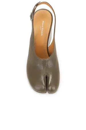 MAISON MARGIELA Tabi Slingback Wedge Pumps - Cold Brown