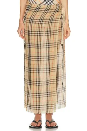 Burberry Plaid Pareo