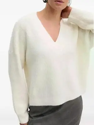 GESTUZ V-neck Long-sleeve Sweater