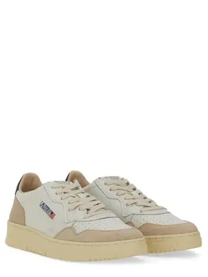 AUTRY Medalist Low Top Sneakers - White