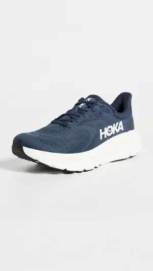 HOKA Arahi Sneakers