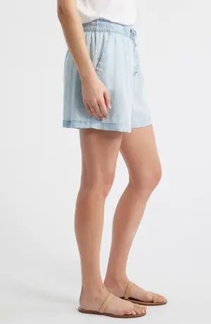 BEACHLUNCHLOUNGE Tiney Pull-on Shorts - Bleach Wash