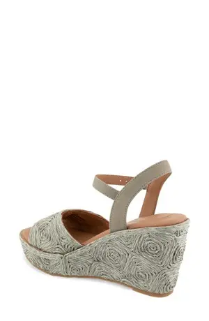Gentle Souls Nevio Ankle Strap Platform Wedge Sandal - Silver Sage Raffia