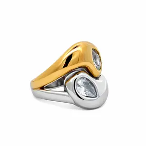 GEMINI JEWELRY Wave Ring With Cubic Zirconia