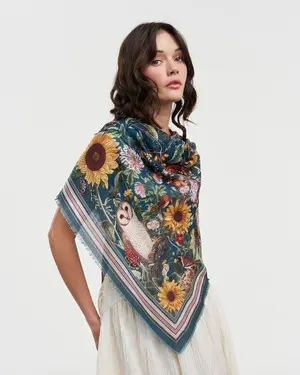 FABLE ENGLAND Botanical Long Scarf - Medium Green