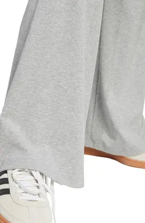 ADIDAS ORIGINALS Essentials Flare Leggings
