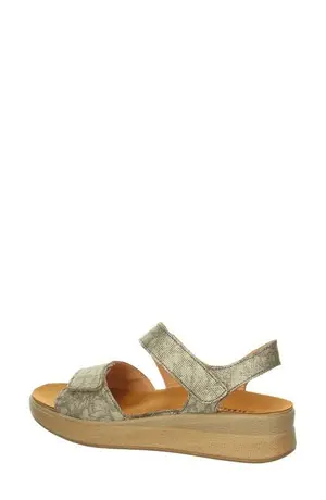 Think! Meggiesandal Adjustable Sandal - Taupe