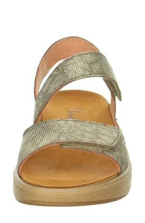Think! Meggiesandal Adjustable Sandal - Taupe
