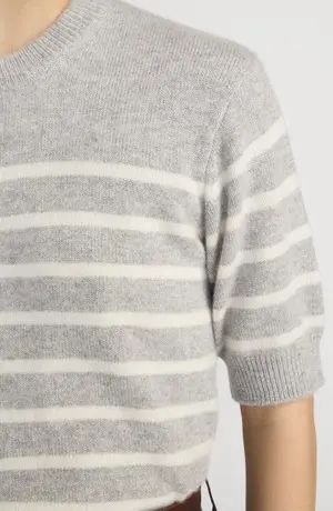 FRAME Cashmere Easy Crewneck Sweater