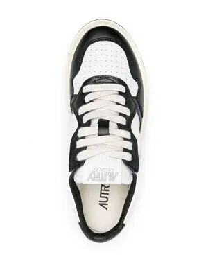 AUTRY Medialist Low Leather Sneakers - Black