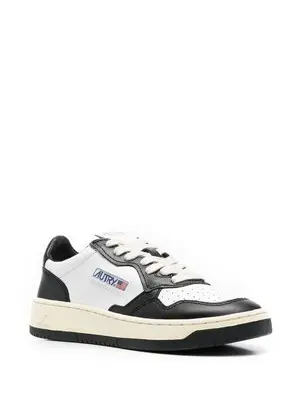 AUTRY Medialist Low Leather Sneakers - Black
