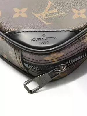 LOUIS VUITTON 2018 Monogram-pattern Belt Bag