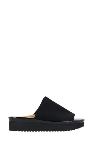 L'AMOUR DES PIEDS Azisa Wedge Sandal