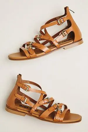 BIBI LOU Gladiator Buckle Sandals - Cuero