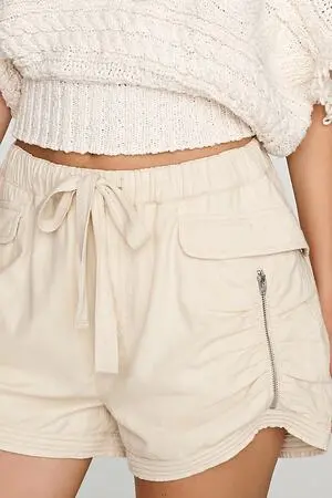 PILCRO Ruched Flight Shorts - Ivory