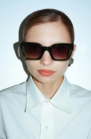 REALITY EYEWEAR Onassis Sunglasses - Moss Green