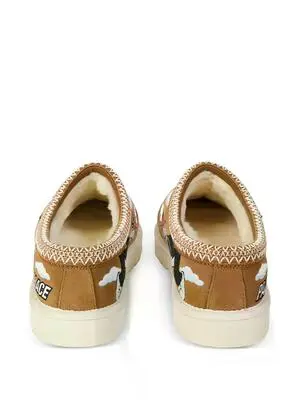 UGG X Looney Tunes Tasman Slippers - Brown