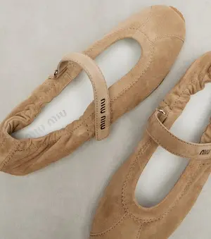 Miu Miu Plume Suede Ballet Flats - Beige