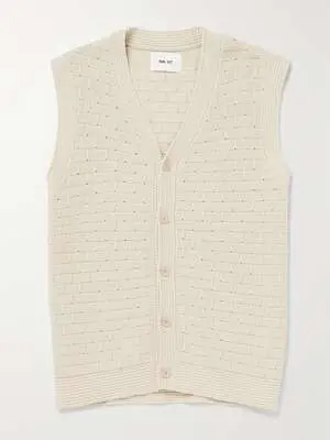 VESTS