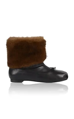 SALONDEJU Fur Boots With Ribbon - Black
