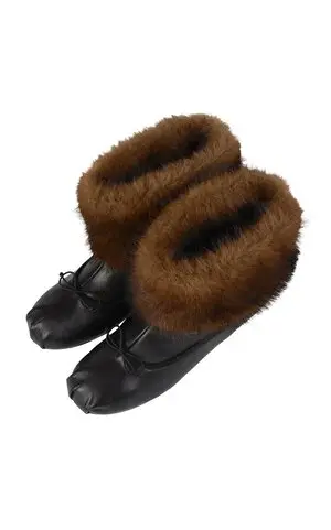 SALONDEJU Fur Boots With Ribbon - Black