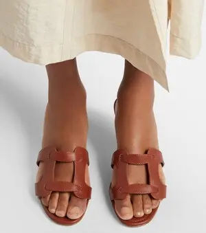 Manolo Blahnik Grellanu 50 Leather Mules