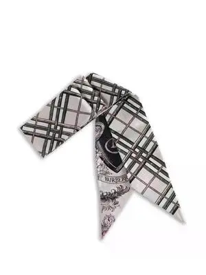 Burberry Tartan Graphic Scarf