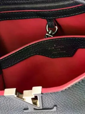 LOUIS VUITTON Capucines Bb Satchel