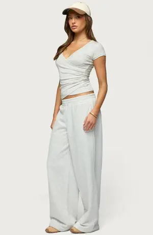 EDIKTED Jacie Wide Leg Sweatpants
