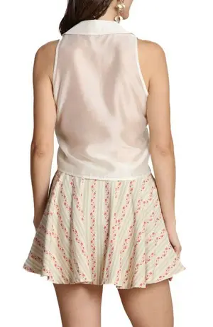 Avec Les Filles Sleeveless Tie-front Top