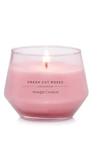 YANKEE CANDLE Fresh Cut Roses Studio Candle With Essential Oils