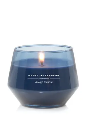 YANKEE CANDLE Warm Luxe Cashmere Studio Candle With Essential Oils