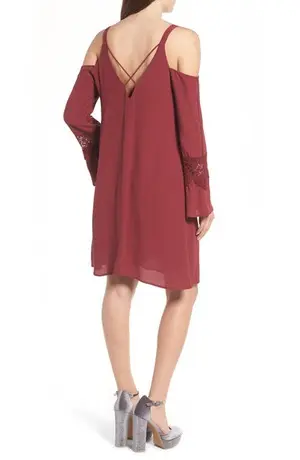 Astr The Label Cold Shoulder Shift Dress