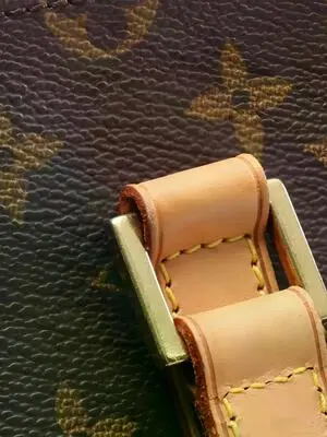 LOUIS VUITTON 2002 Gm Vivian Monogram Tote Bag