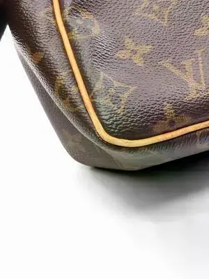 LOUIS VUITTON 2005 Monogram Leather Shoulder Bag