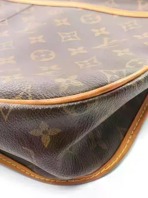 LOUIS VUITTON 2006 Gm Bosphore Monogram Messenger Bag