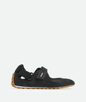 BOTTEGA  VENETA Orbit Flash Sneaker - Black