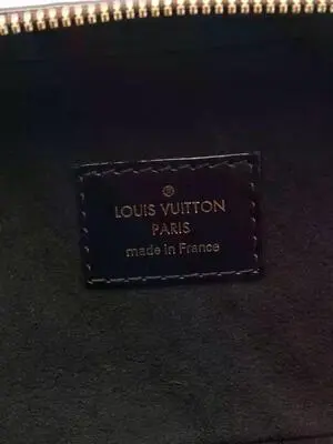 LOUIS VUITTON 2020 Monogram Reverse Vanity Pm