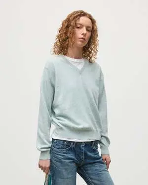 Johnstons Of Elgin Lunan Light Classic V-neck Jumper - Green