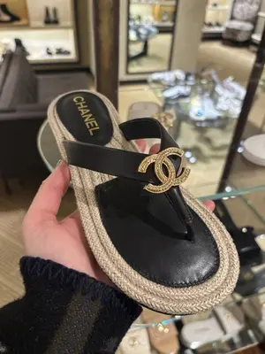 Chanel Raffia And Thong Sandal - Black